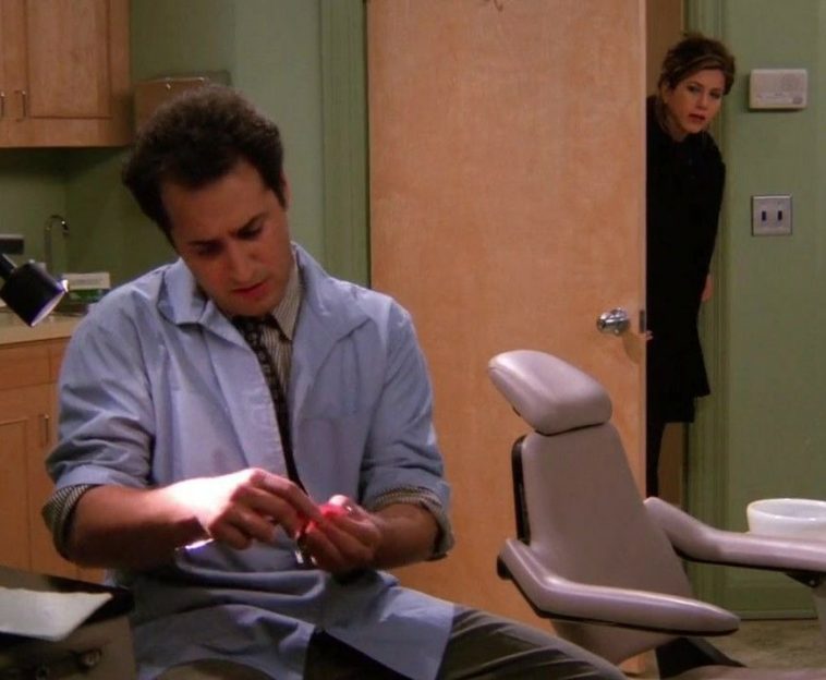 Can You Work Your Way Through This F.R.I.E.N.D.S Trivia Quiz? - Fandomical